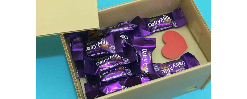 Chocolate Box with Touch Sensor and Arduino