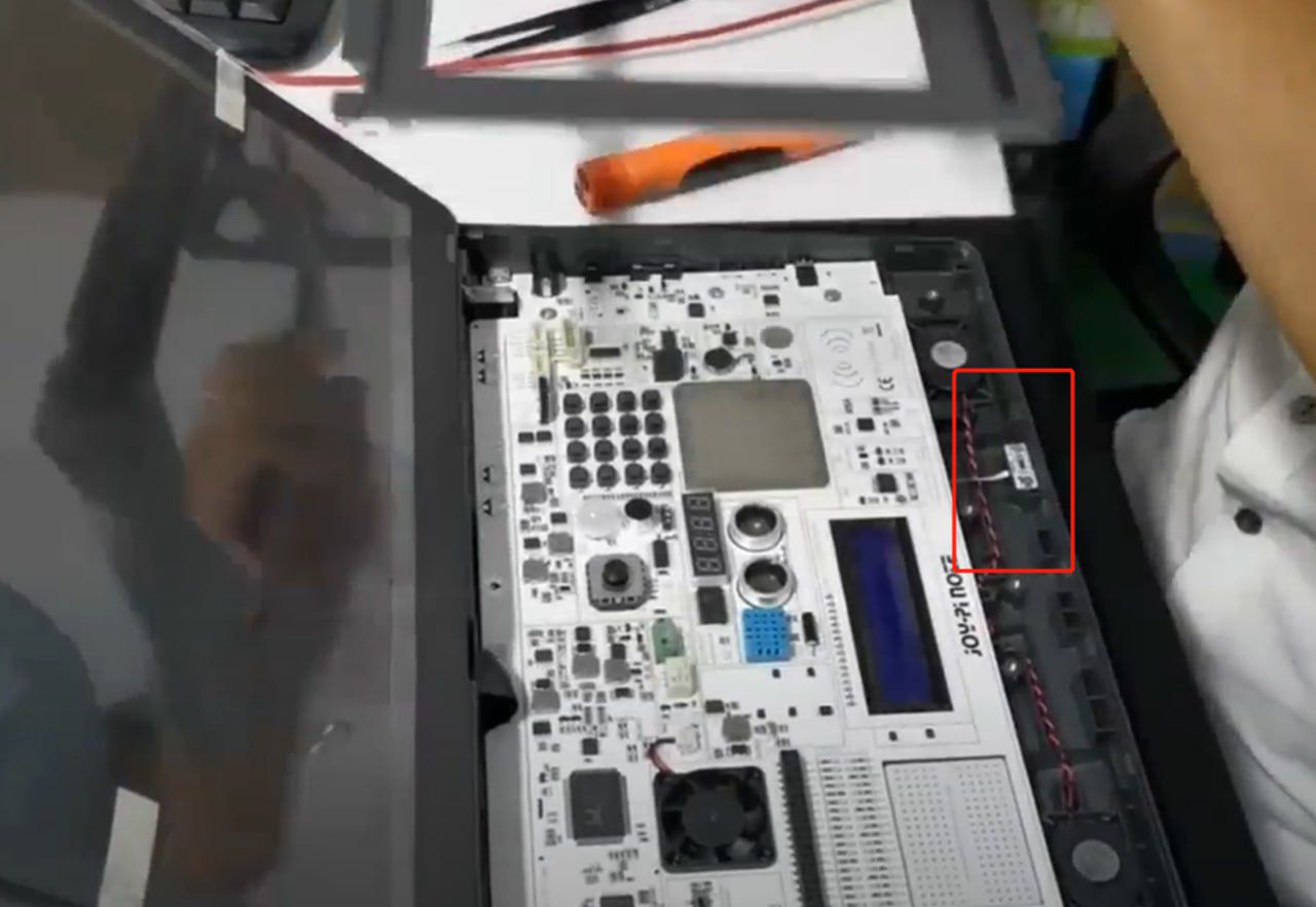 CrowPi2 and Raspberry Pi 4 Model B Education Kits