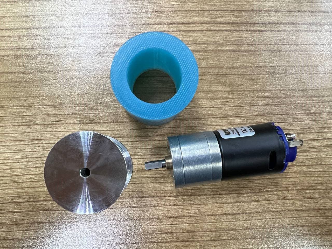 Assembly 1KG RC Sumo Robot Starter Kit User Guide using MDDRC10