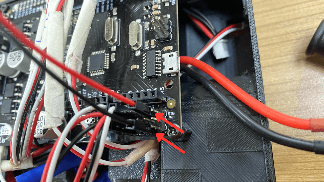 1KG Autonomous Sumo Robot Starter Kit User Guide using URC10