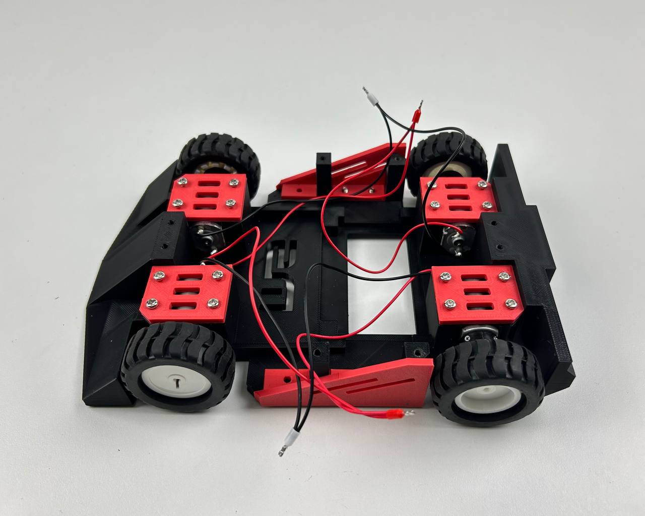 4 Wheel Robot Battle with SUMO:BIT