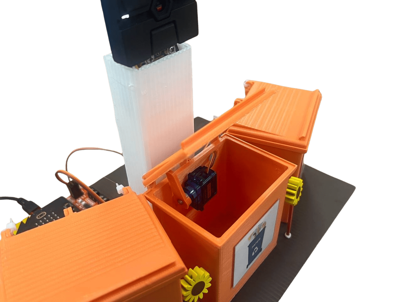 AI-Driven Recycling System with HuskyLens and Reka:bit | Automated ...