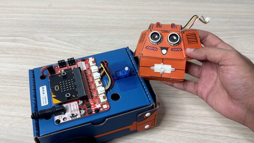 AI with ZOOM:BIT: Introduction & Hardware Setup AI with ZOOM:BIT: Introduction & Hardware Setup
