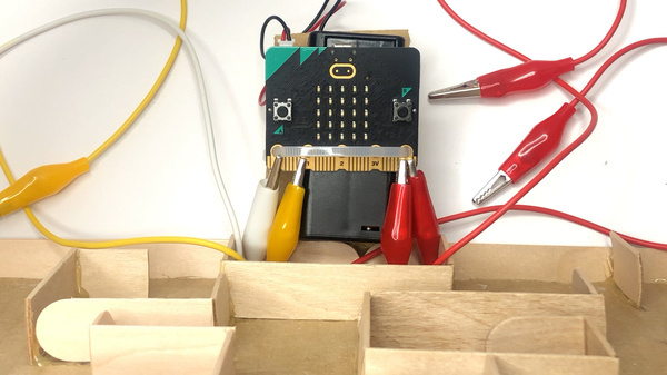 DIY micro:bit Maze Game