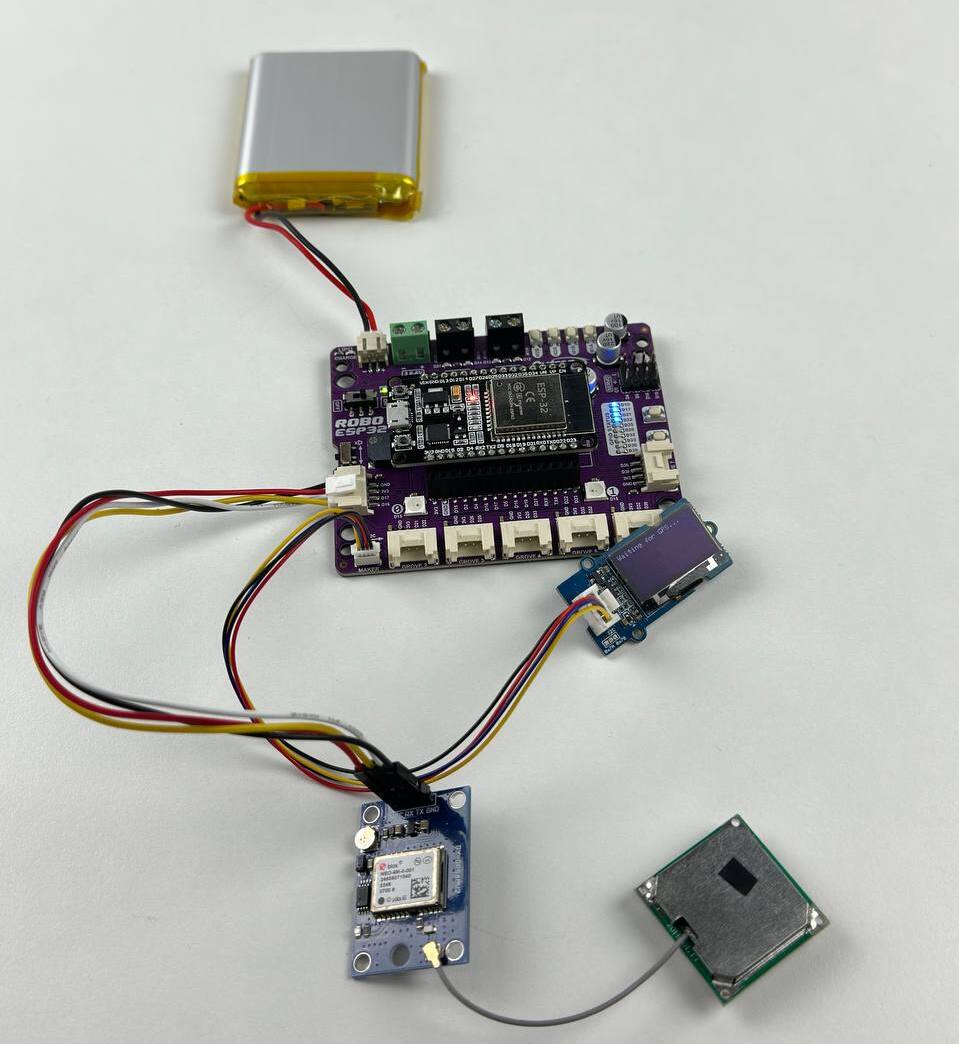 Make Your Own Esp32 Gps Tracker With Oled Display And Real Time Location With Roboesp32