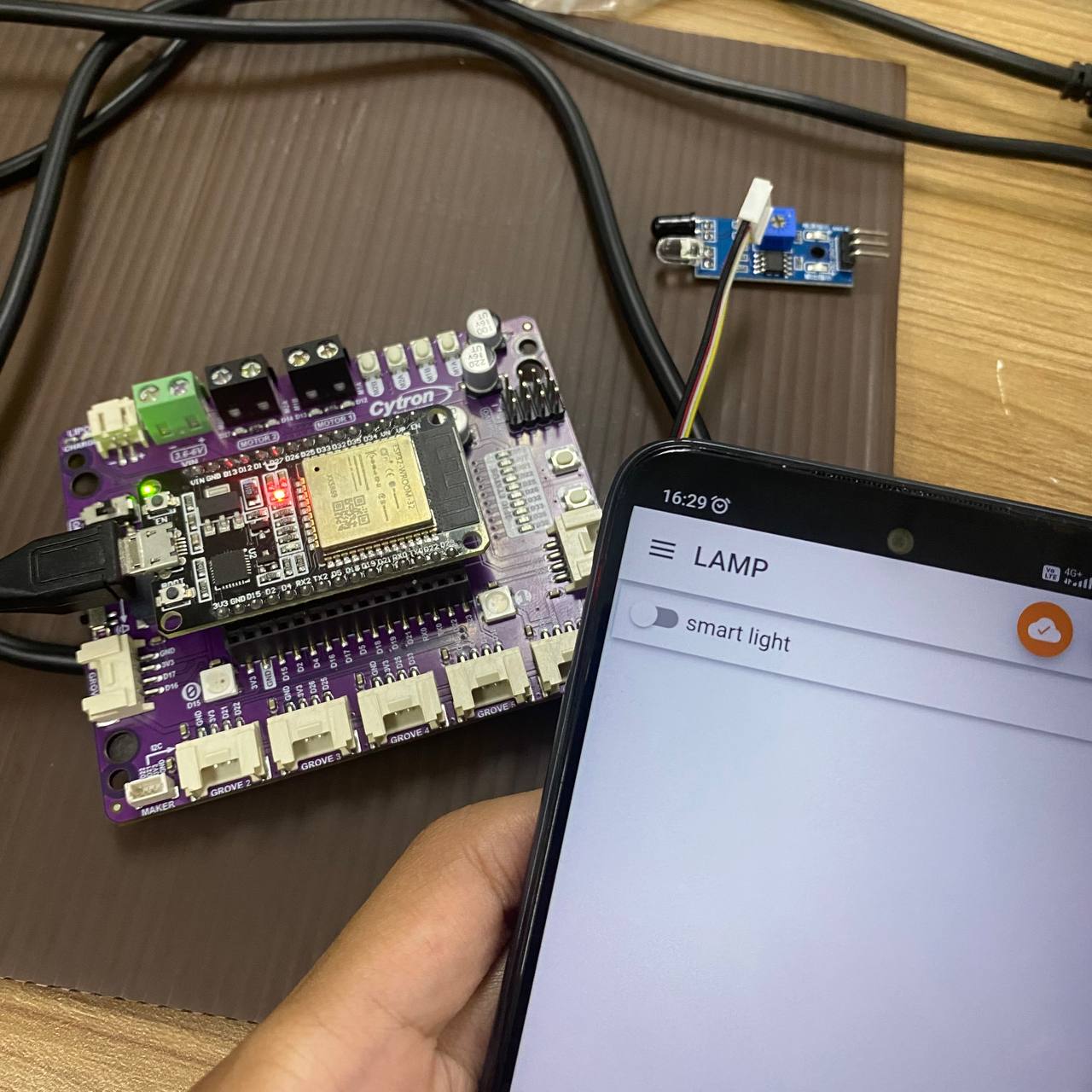 ESP32 Smart Light Control with App