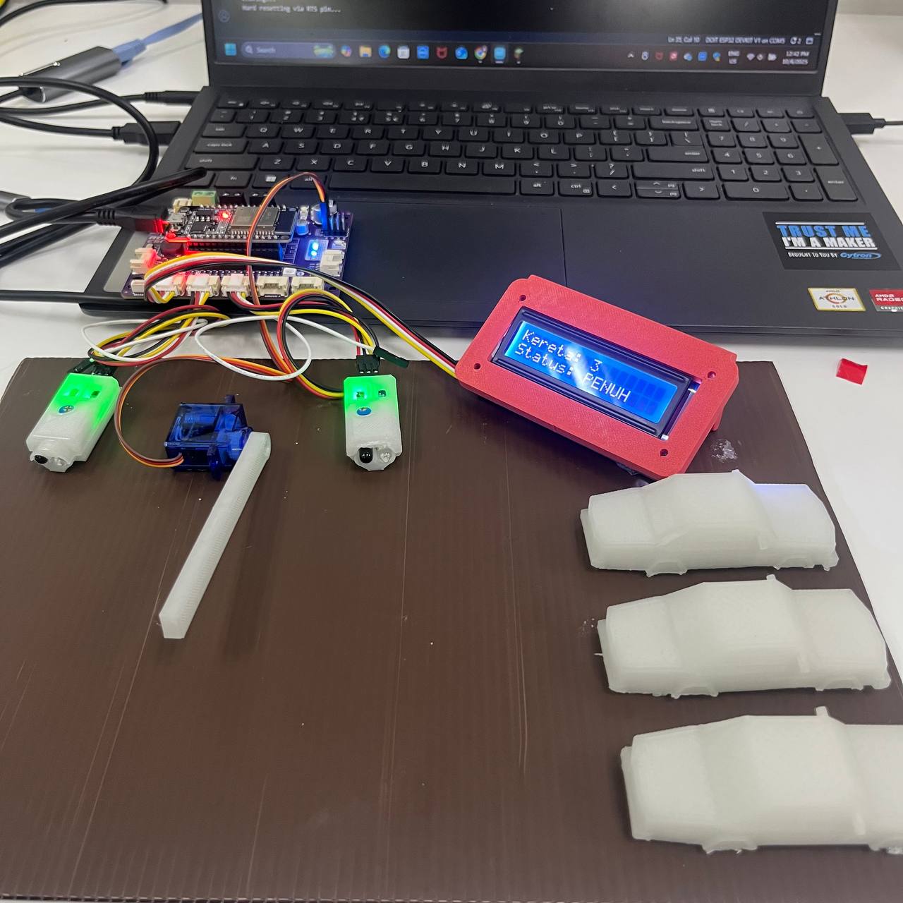 ESP32 SMART PARKING SYSTEM