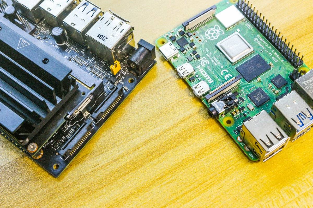 Raspberry Pi 4 Model B VS Nvidia Jetson ใช้อะไรดีนะ?