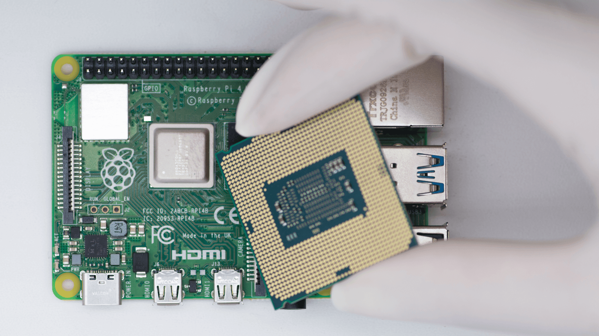 The Role of RPi as a Thin Client in Smart Factory Systems